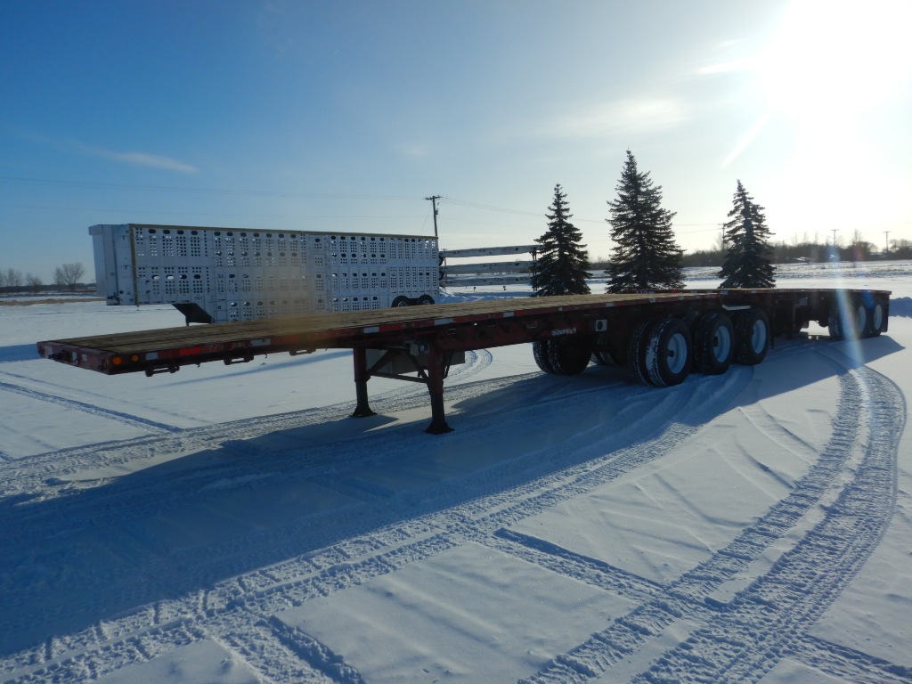 2008 Doepker Super-B Flat Deck Trailer (#220) - Little League Equipment ...