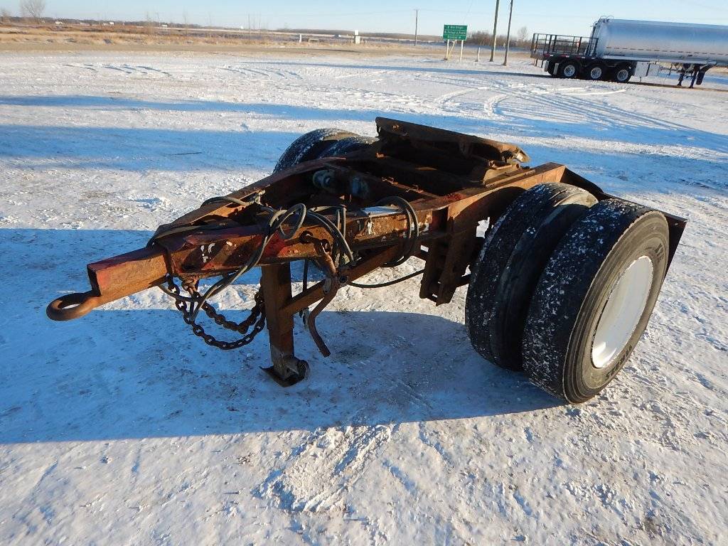 1973 Fruehauf Single Axle Dolly - Little League Equipment Sales