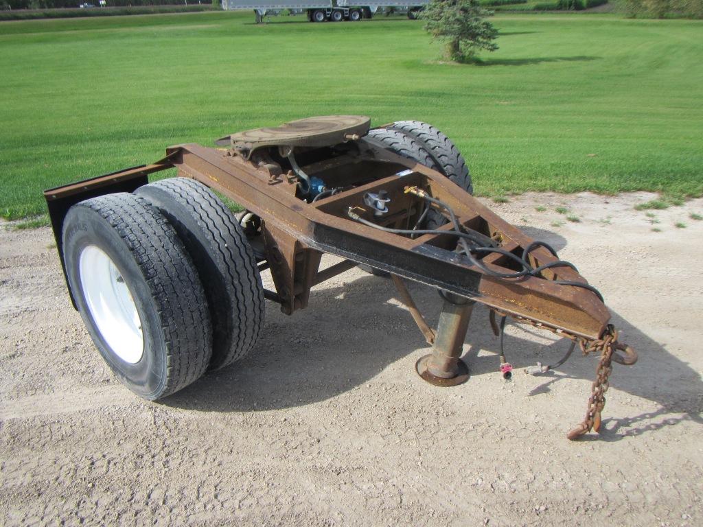 1986 Fruehauf Single Axle Dolly - Little League Equipment Sales