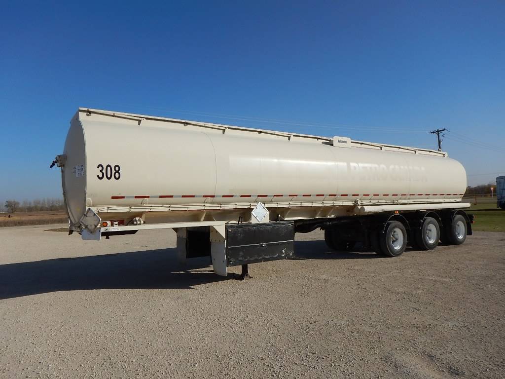 1992 Hutchinson Tridem Aluminum Tanker Trailer (#308) - Little League ...