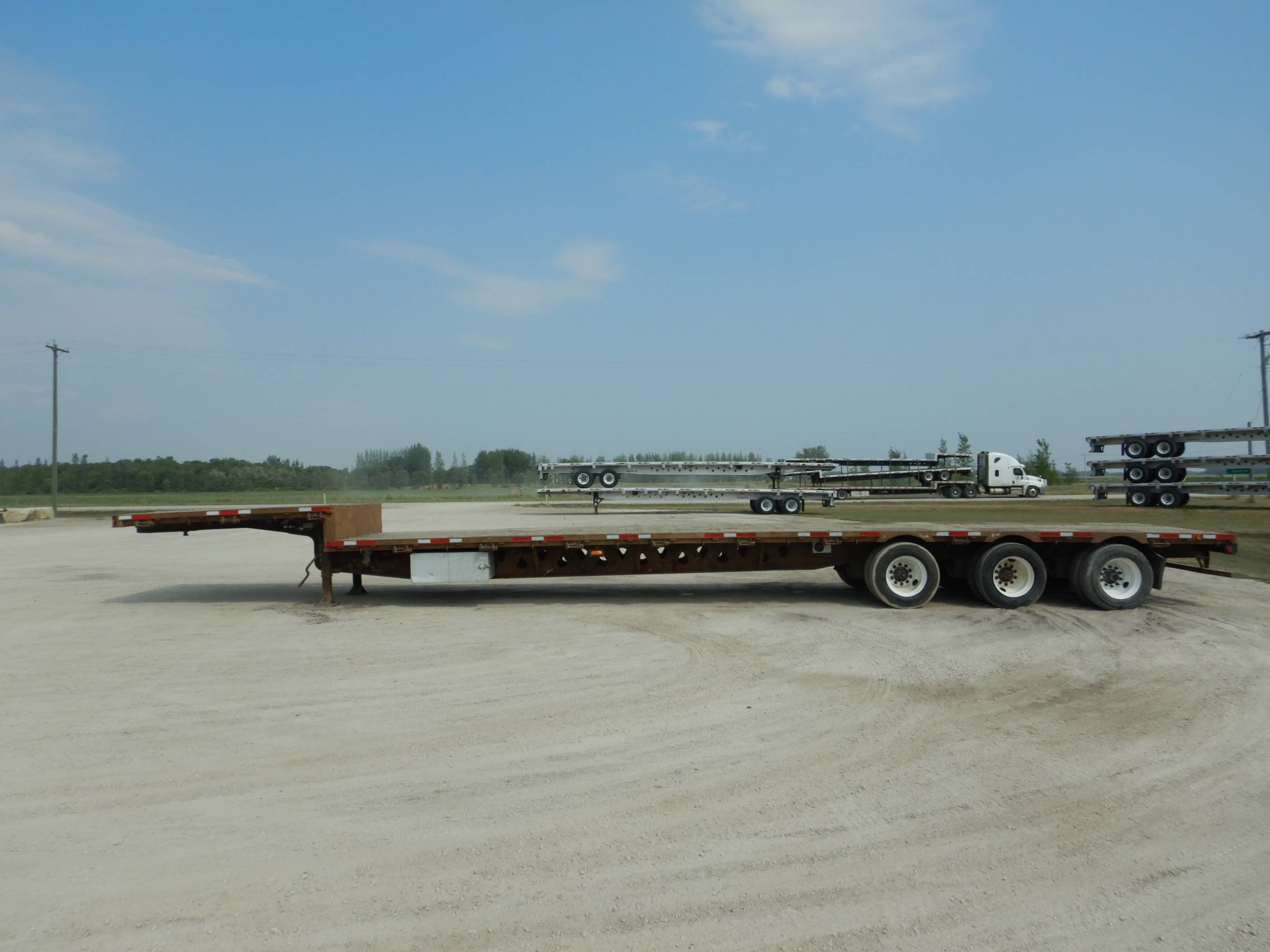 2004 Manac 53' Tridem Step Deck Trailer - Little League Equipment Sales