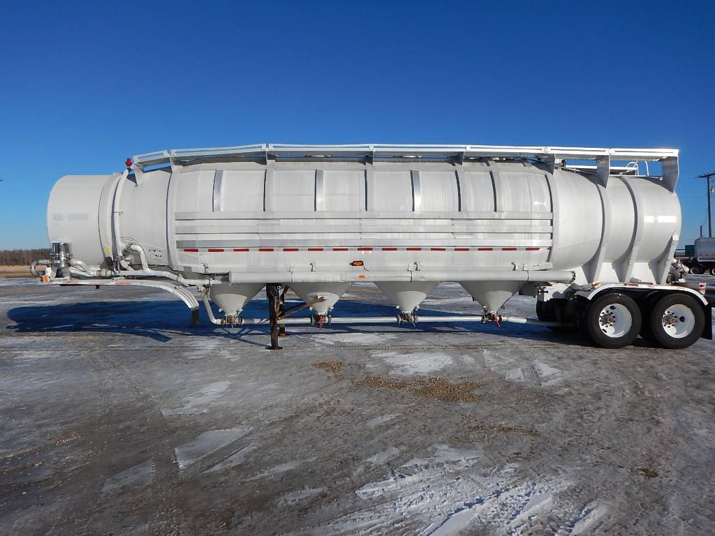 1981 TEC Tandem Dry Bulk Pneumatic Trailer (#369) - Little League ...