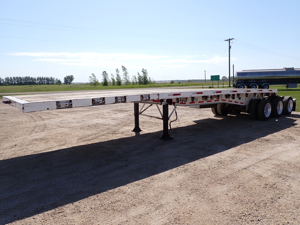 1994 Magnum 32FT Super-B Flat Deck Lead Trailer (#734) - Little League ...