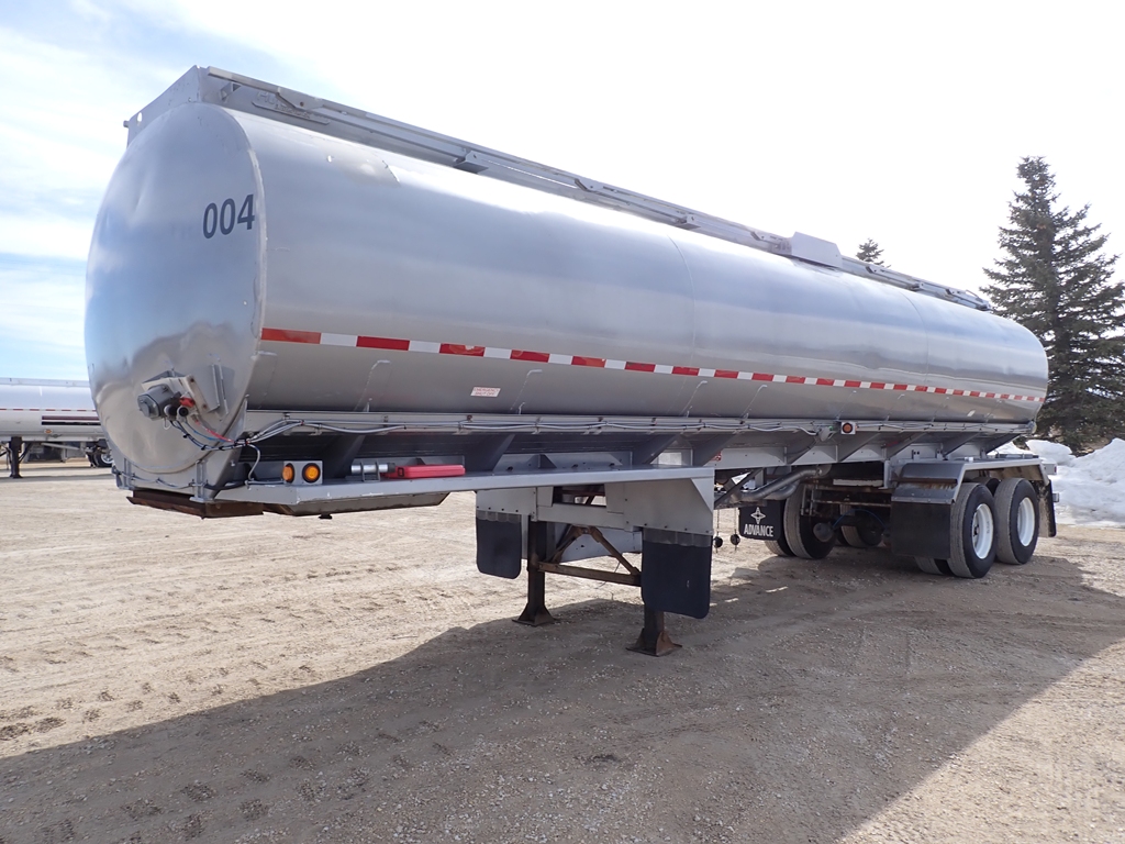 1975 Hutchinson 35FT Tandem Aluminum Tanker Trailer (#004) - Little ...